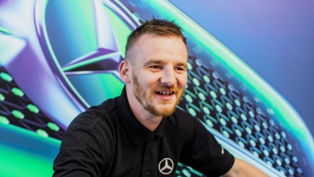 Careers at Mercedes-Benz UK